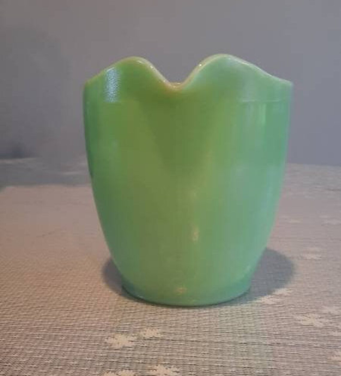 Jadeite Pitcher Jeannette Glass Co. Sunflower Embossed Bottom 1 Quart ...