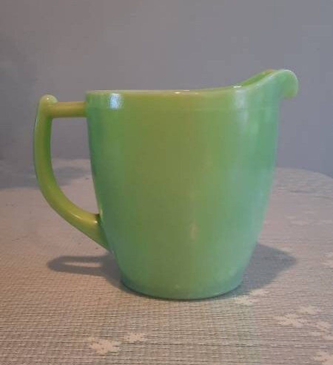 Jadeite Pitcher Jeannette Glass Co. Sunflower Embossed Bottom 1 Quart ...