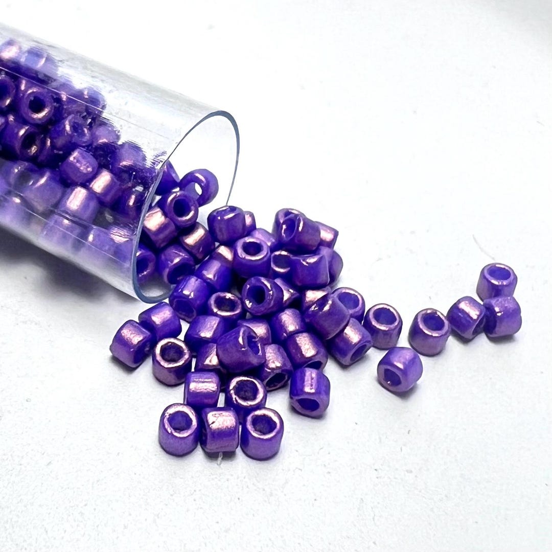 10/0 Gold Shine Medium Orchid Cylinder | Czech Glass Seed Beads ...