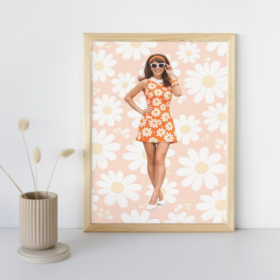 Vintage Daisy Woman Wall Art Printable – Retro 60s Flower Poster ...