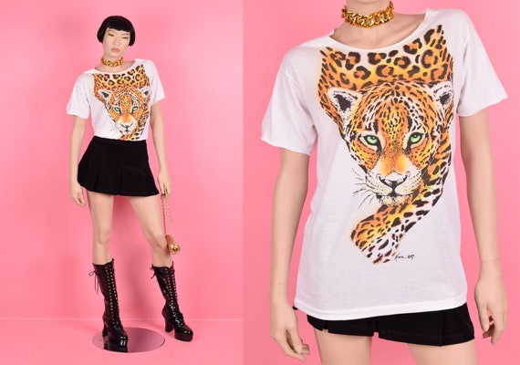 80s Glitter Leopard Print Tshirt/ Gender-Neutral Medi… - Gem