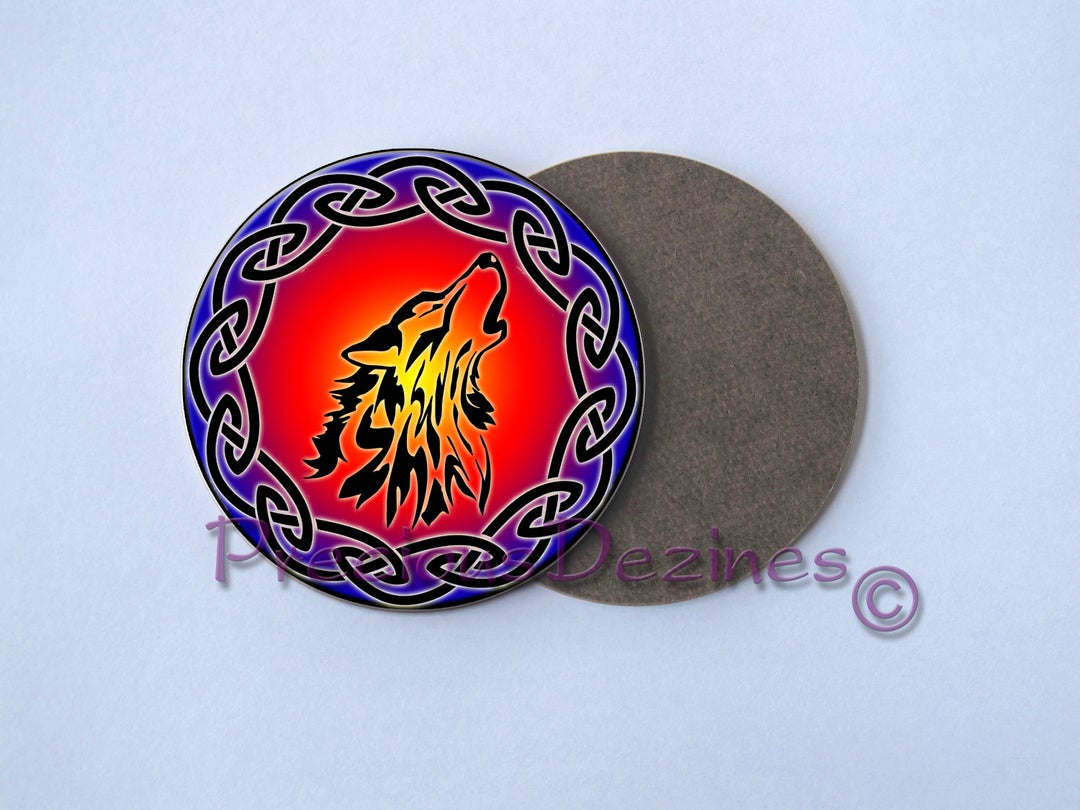 Howling Wolf in a Celtic Knot Circle Decorative Drink Coaster. Set of 4 ...