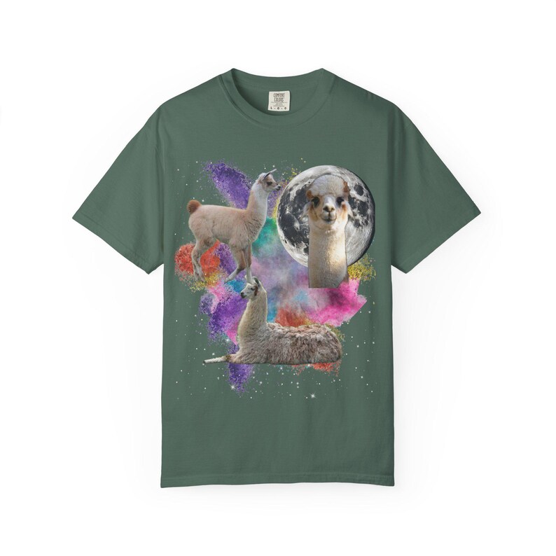 Comfort Colors Llama Moon Retro T-shirt: Vintage Three Llamas Graphic ...