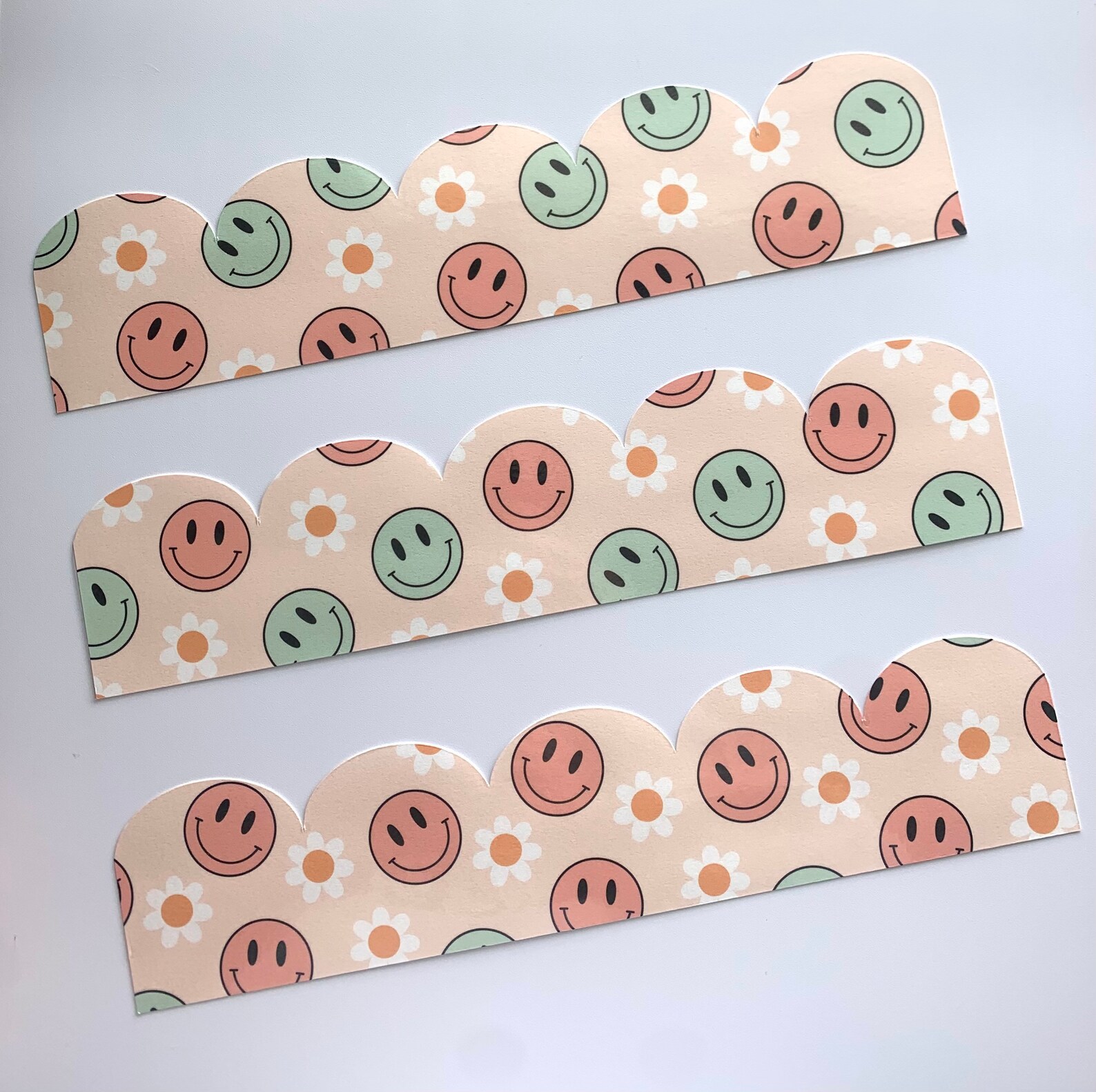 Smiley Face/flower Border (light Pink Background) - Printed and Cut for ...