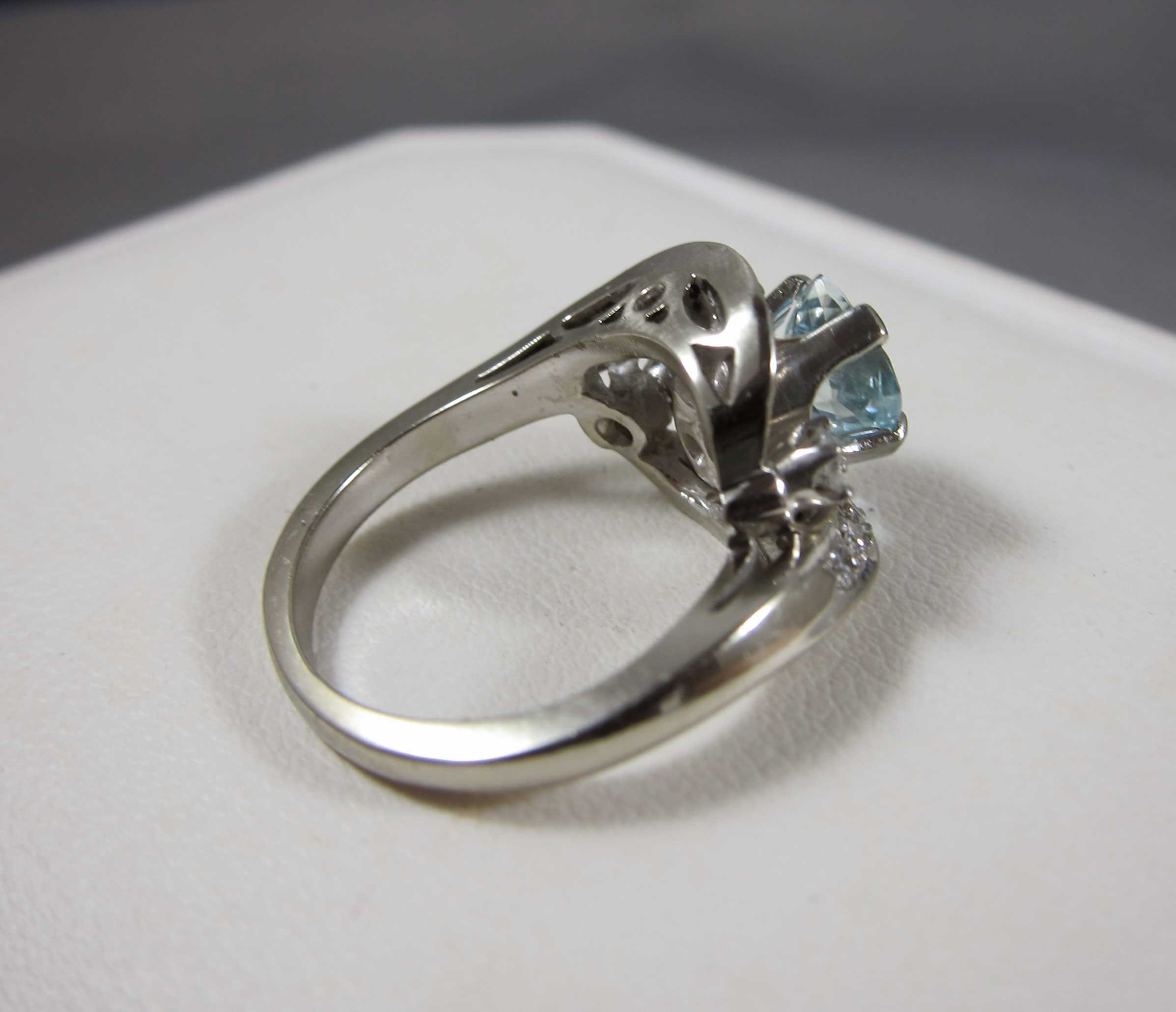 Vintage 18k Blue Aqua Marine Diamond Engagement Ring | Etsy