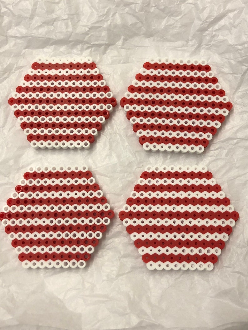 Set of 4 Perler Bead Coaster. Grinch Stripe Red/white - Etsy