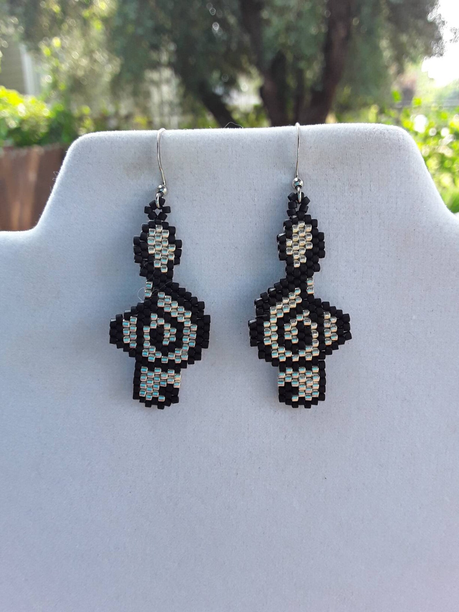 Native American Style Beaded Musical Note Black and Silver | Etsy