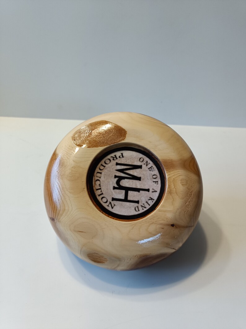Handcrafted Juniper Wood Bowl: Natural Edge Lathe-turned Nut Bowl - Etsy