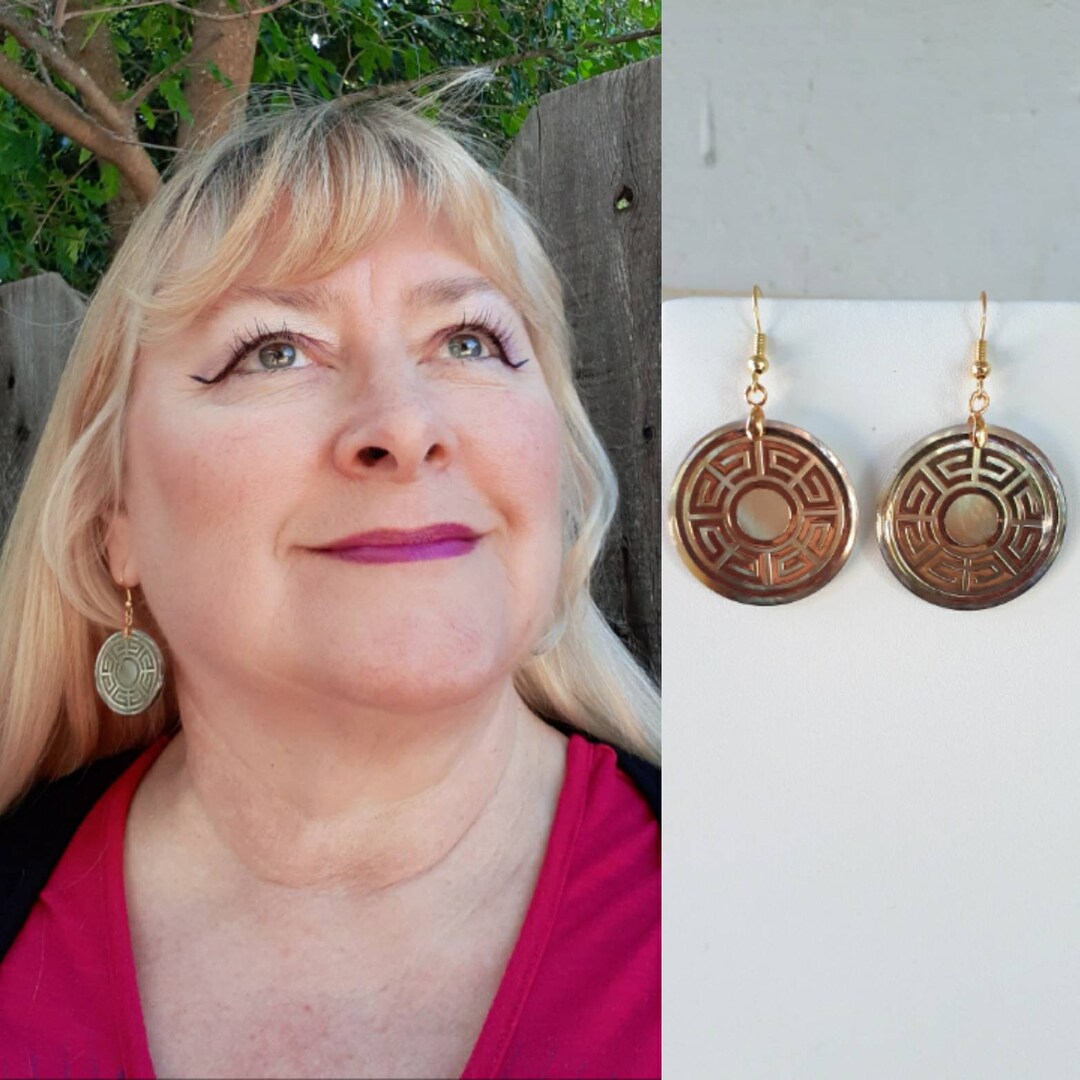 Tropical Aztec Looking Round Sea Shell Earrings Nautical, Beach, Light ...