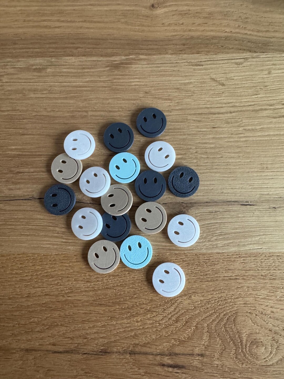 Smiley Table Decoration 3D Printed | Decorative Smiley | Round 25 Mm ...
