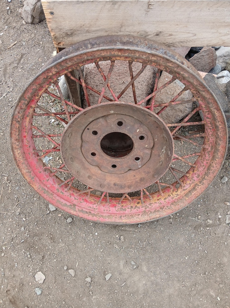 Late 1920s Chevrolet 6 Lug Spoked Wheel With Hubcap - Etsy