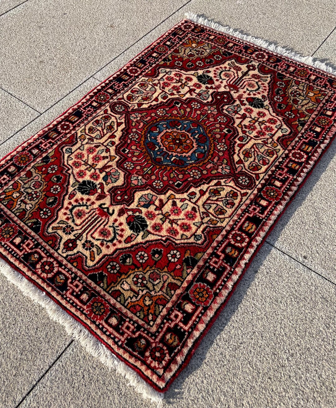 Handwoven Malayer Authentic Oriental Rug Semi-antique Circa 1960's ...