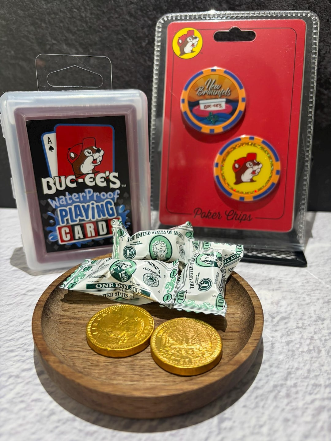 All-In Fun Game Night Bundle - Karten, Pokerchips, Schokolademünzen ...