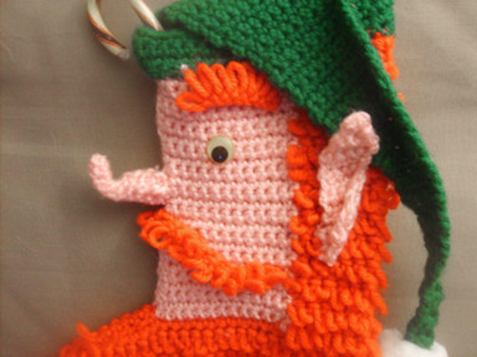Crochet a Loopy Santa's Elf Christmas Stocking (pattern Only) - Etsy