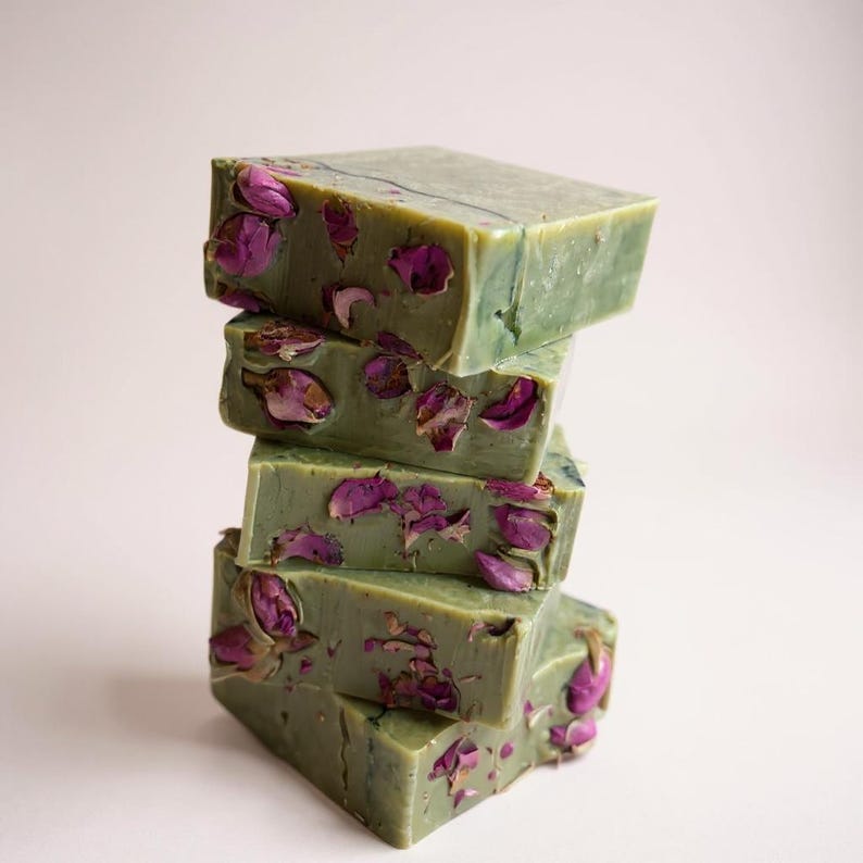 Aloe Vera, Green Clay & Spirulina Soap Bar | Natural Purifying Soap ...