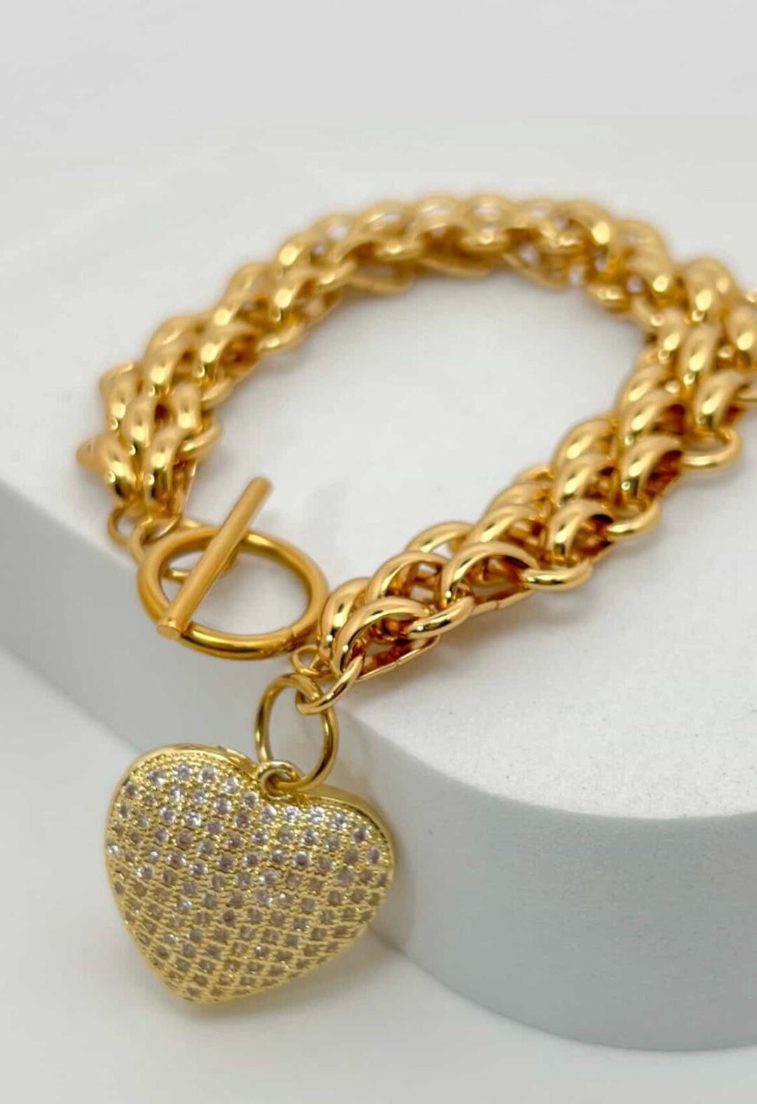 Chunky Link Chain Bracelet With Gold Plated Heart Charm Incrusted With ...