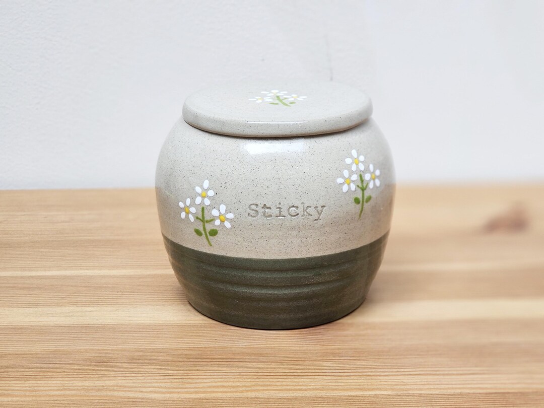 Personalized Ceramic Pet Urn: Daisies Flowers, Green Keepsake - Etsy
