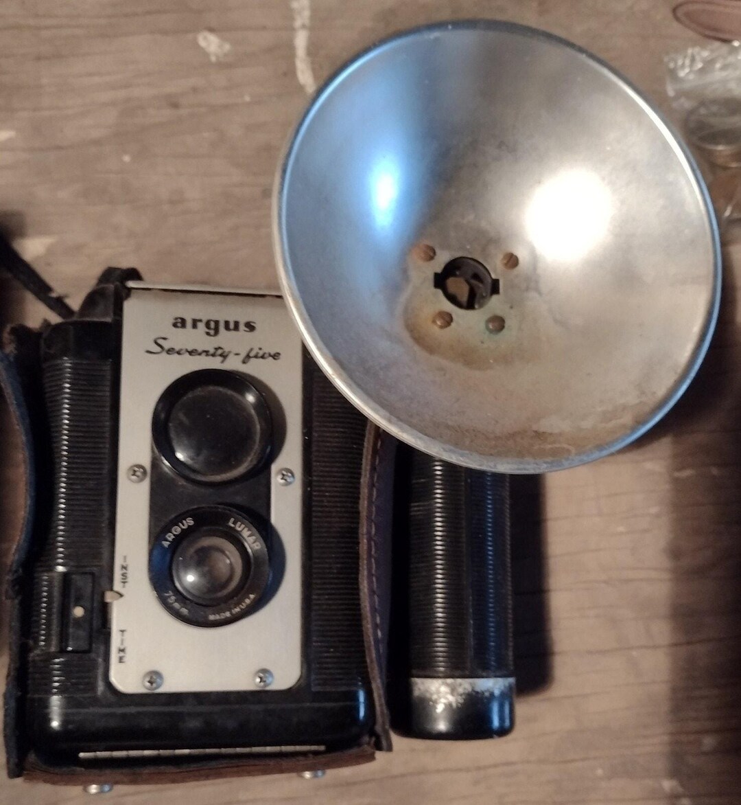 Vintage Argus 75 Seventy Five 620 Film Camera With Case, Flash Not ...