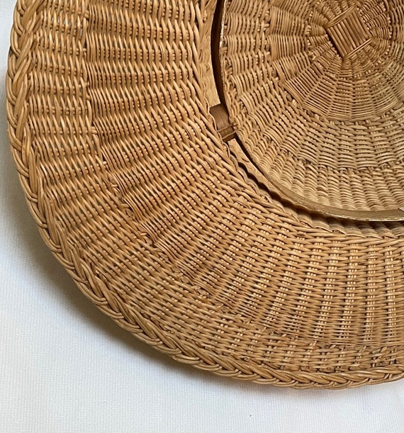 Handmade Wicker safari helmet, vintage 1940s, hand wo… - Gem