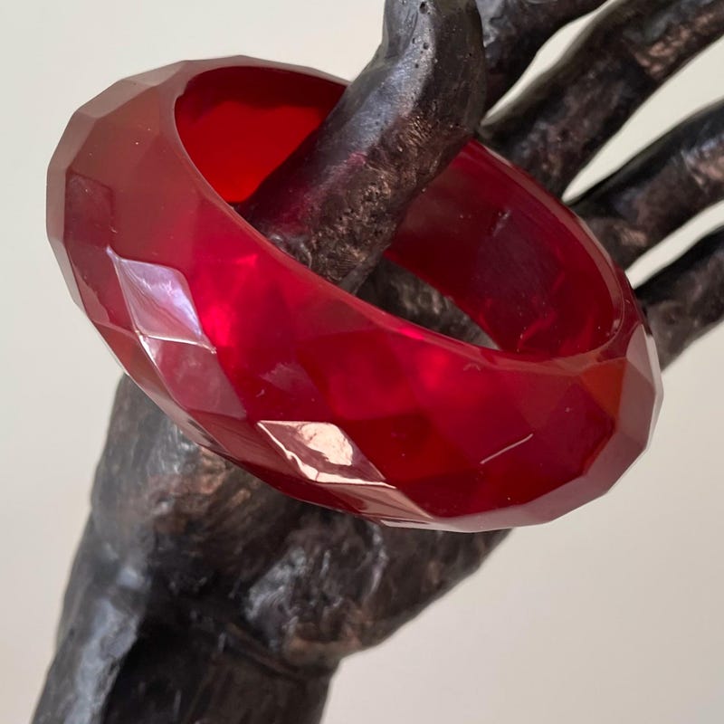 Prystal Bakelite - Etsy