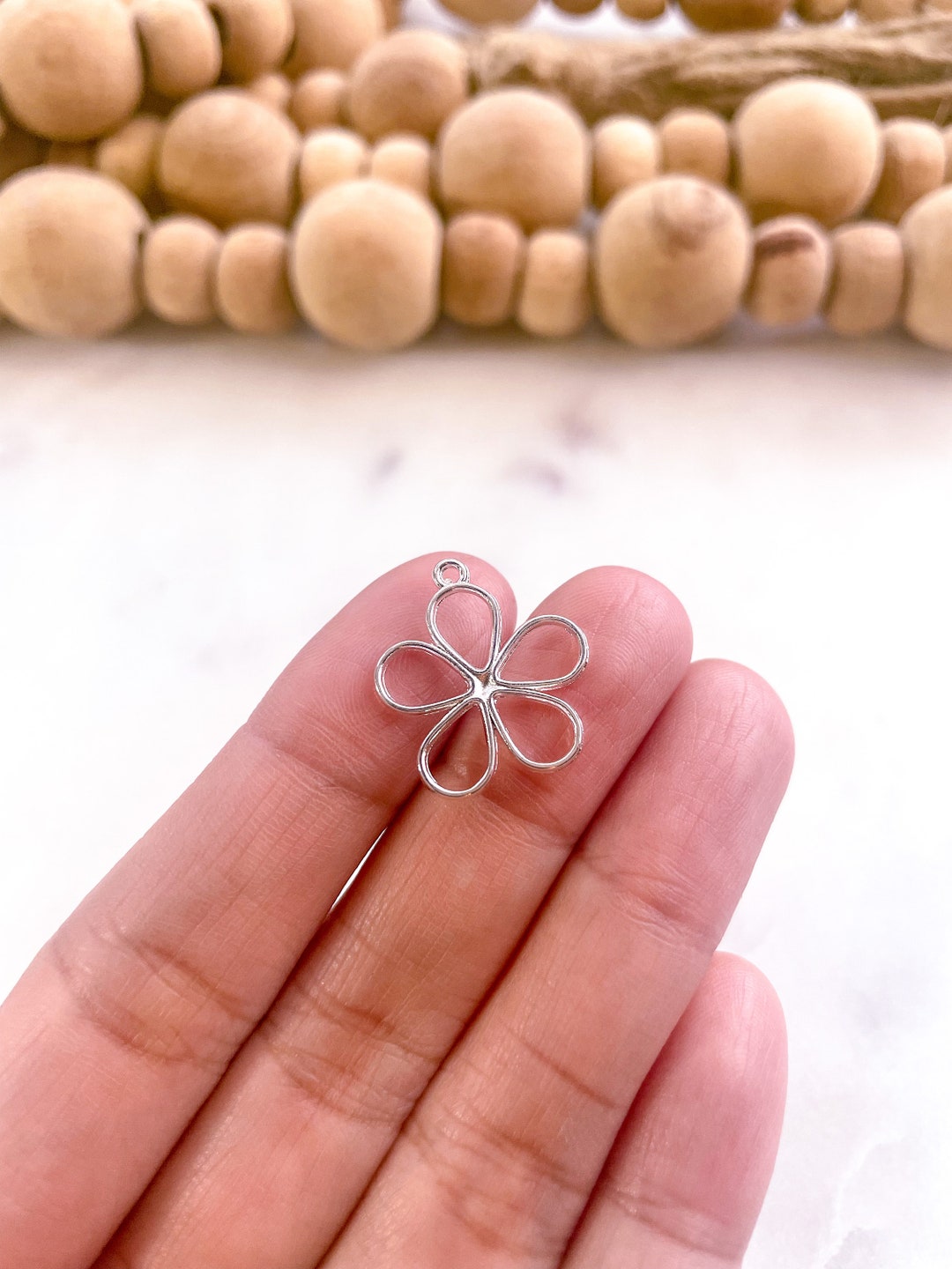 10 Pieces - SIMPLE LOOP FLOWER Connectors, Gold Jewelry Supply ...