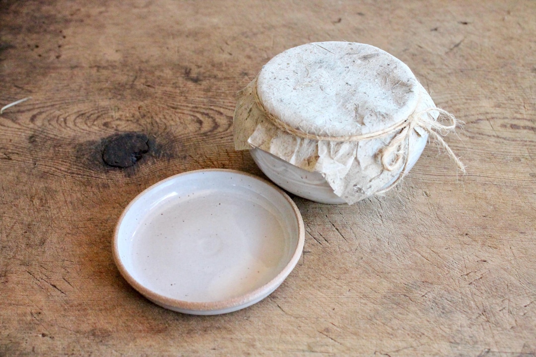 Lidded Korean Hang-ari, Small Hang-ari, Korean Onggi, Onggi Jar ...
