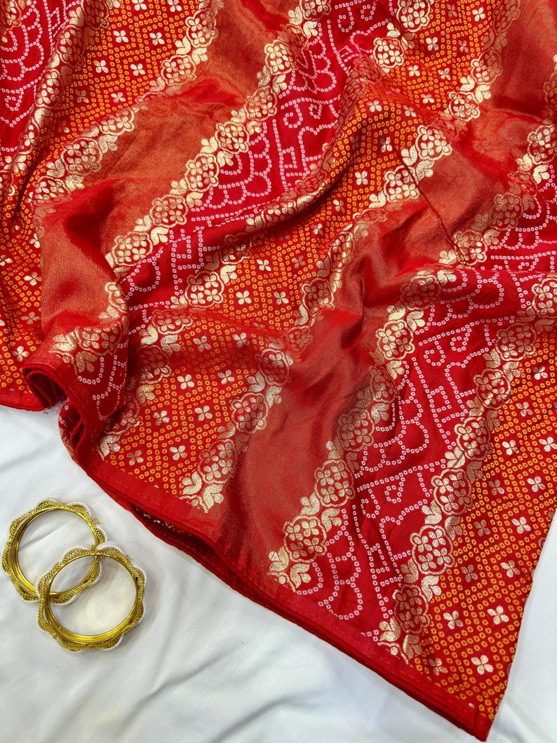 Bandhani Dola Silk Saree | Jaipuri Pallu, Zari Weaving, Butti Work - Etsy