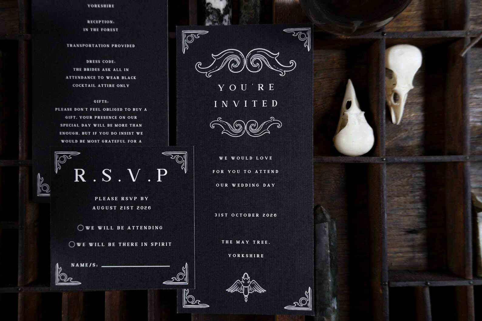 Romeo and Juliet Inspired Gothic Romance 3-piece Tarot Card Invitation ...