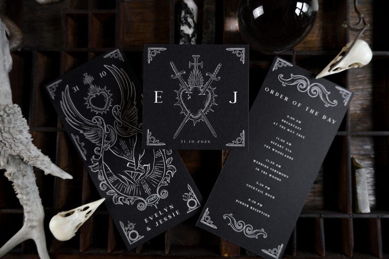 Romeo and Juliet Inspired Gothic Romance 3-piece Tarot Card Invitation ...