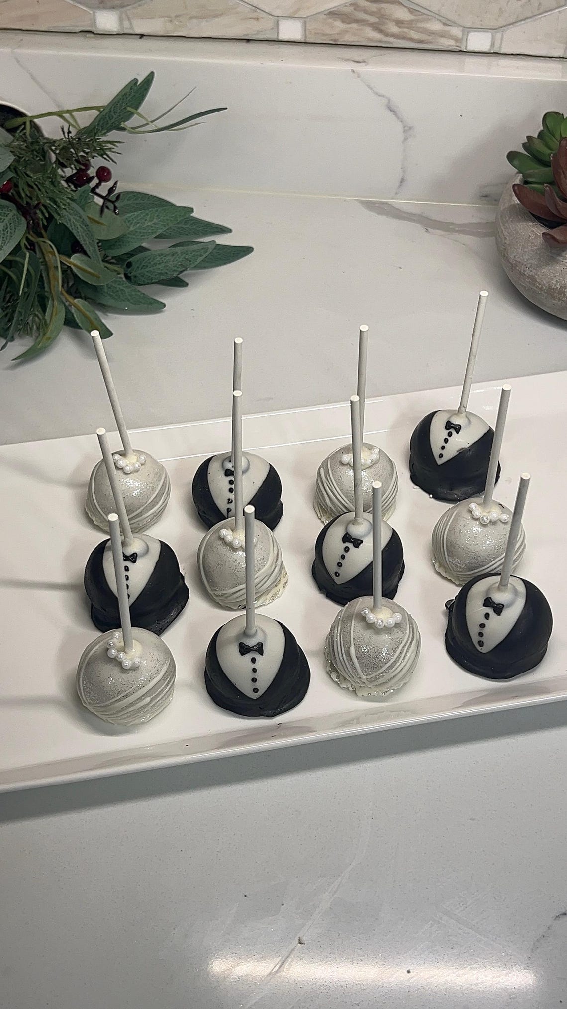 Wedding Cake Pops | Bride and Groom Theme | Personalizable | Gift ...