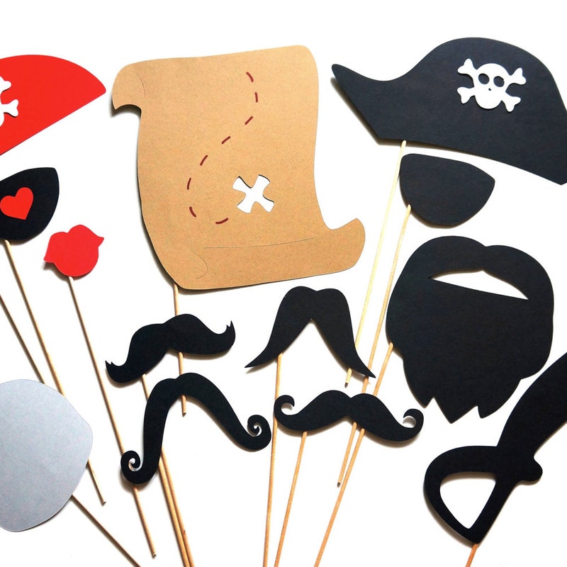 Pirate Photo Booth - Etsy