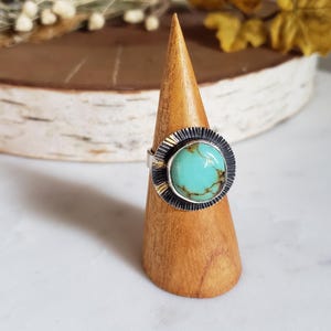 Turquoise Round Stone Ring With Textural Border and 24k Gold Keum-boo ...