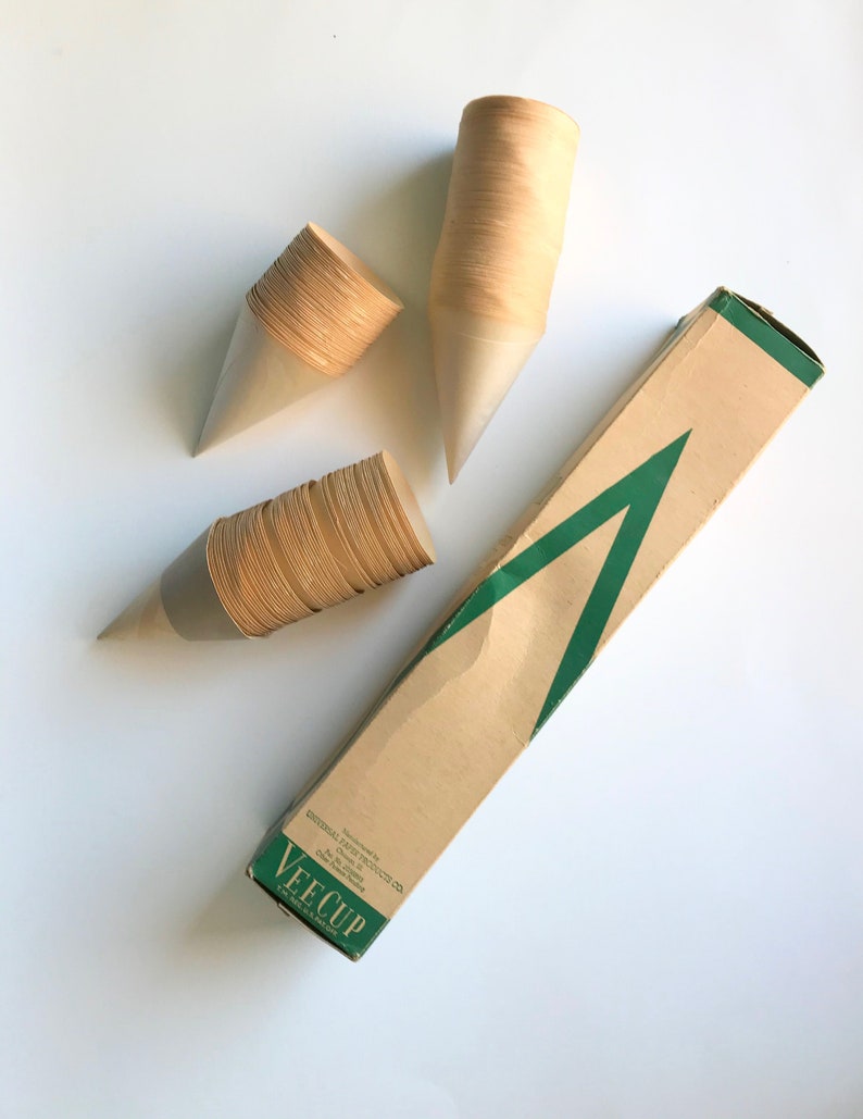 Vintage Vee Cups Universal Paper Products Co./Chicago Ill. | Etsy