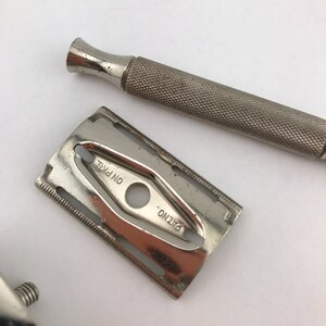 Vintage 1930's (?) Gillette Safety Razor, Silver Tone Gillette Razor, 3 ...