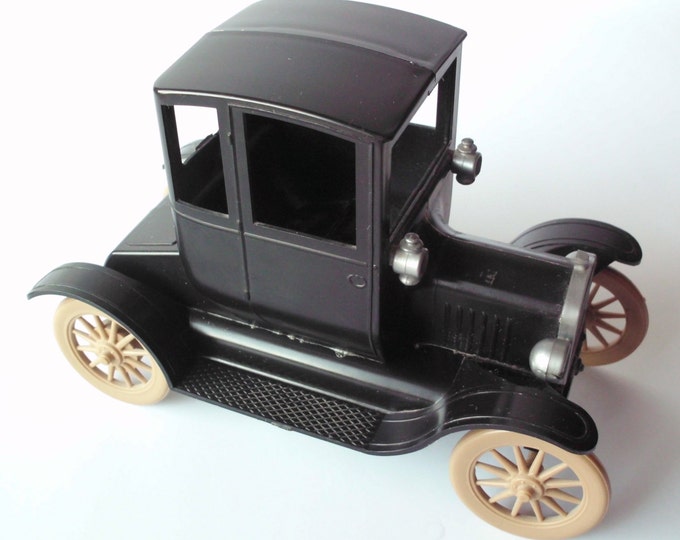 Vintage 1917 Ford Model T Model Car Kit by Revell 1952 - Etsy