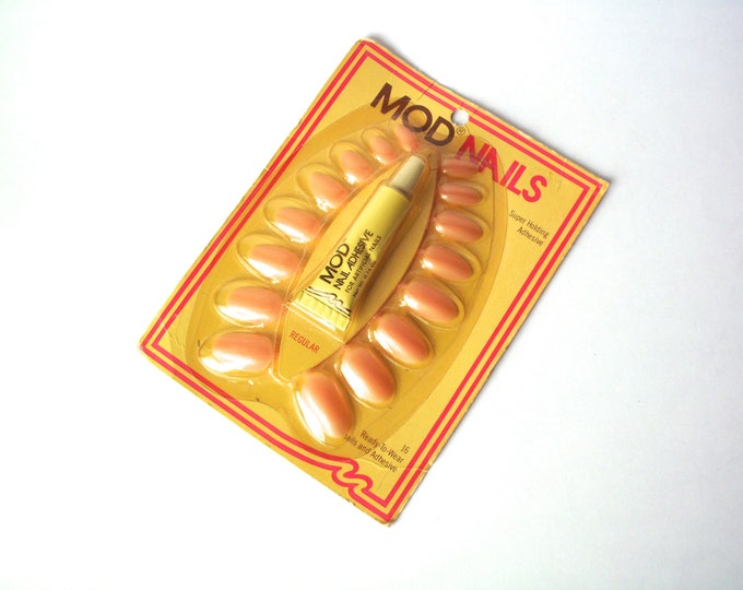 Vintage Mod Nails, Ready to Wear Fingernails, Andrea Raab Corp ...