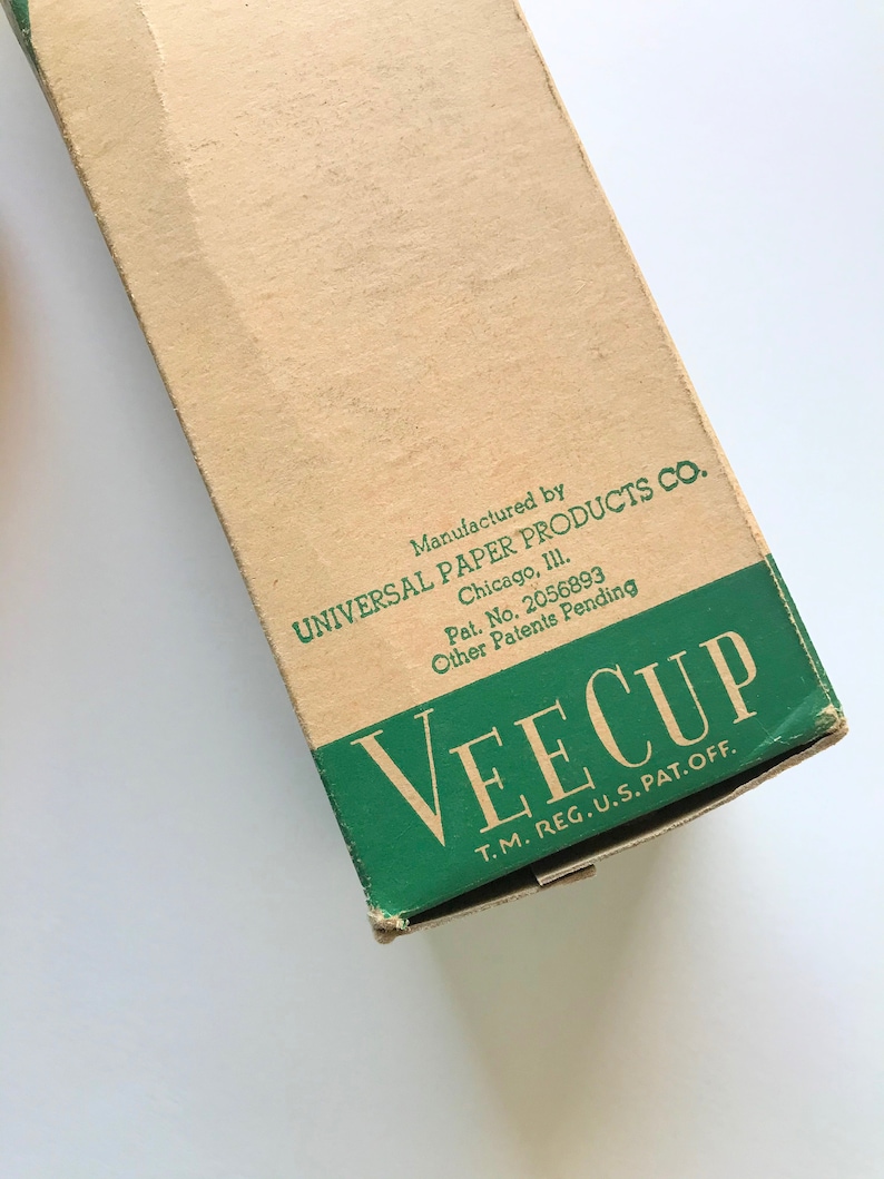 Vintage Vee Cups Universal Paper Products Co./Chicago Ill. | Etsy