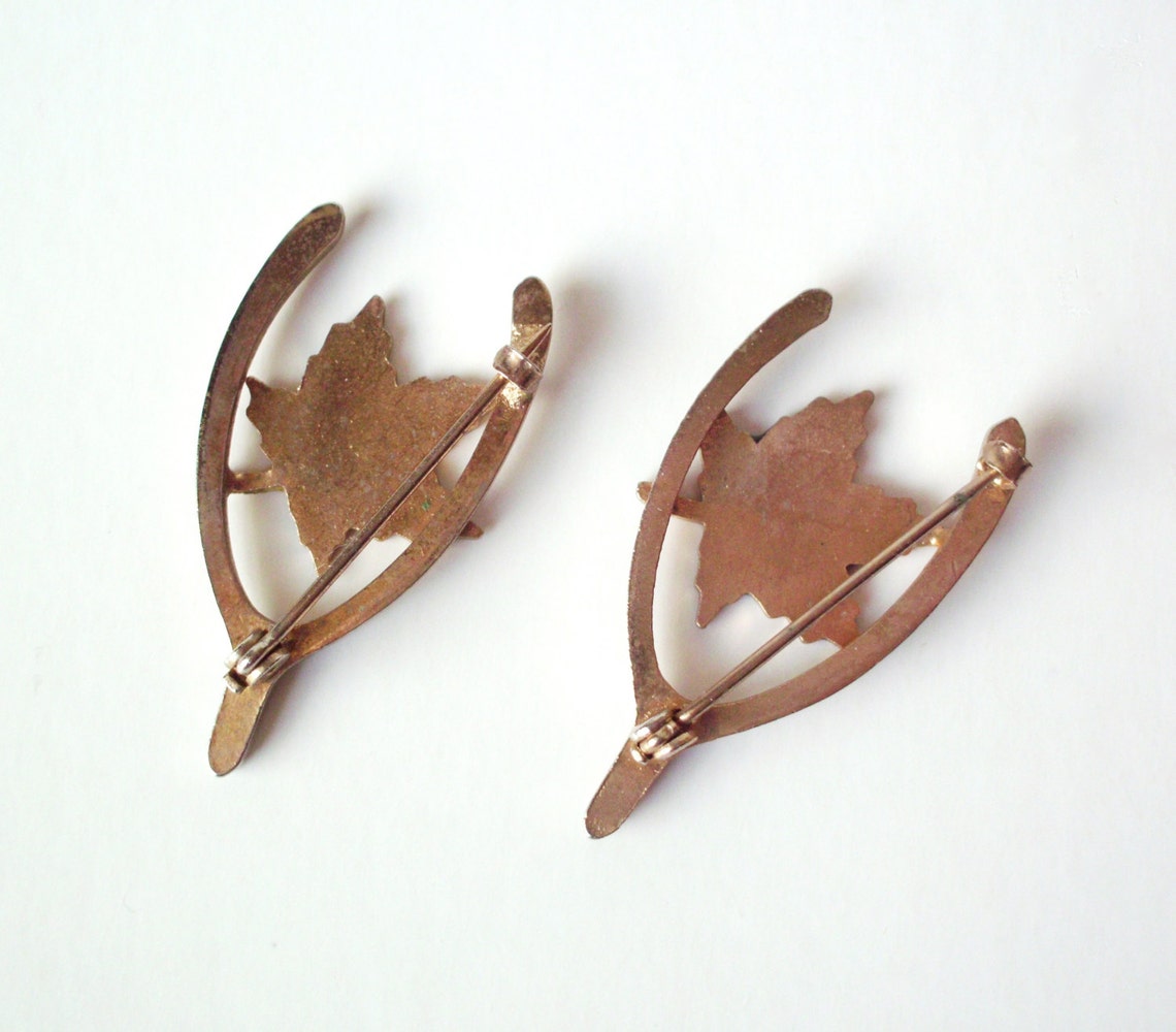 Two Vintage Canada Trail BC Wishbone Maple Leaf Pins Canadian - Etsy