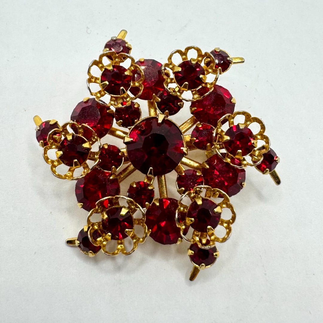 Vtg 50s Red Rhinestone Floral Sunburst Riveted Judy Lee Unsigned Brooch ...