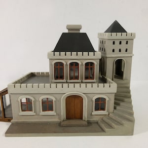 1:48 Miniature Castle, Quarter Scale Dollhouse, Ready Made Fantasy ...