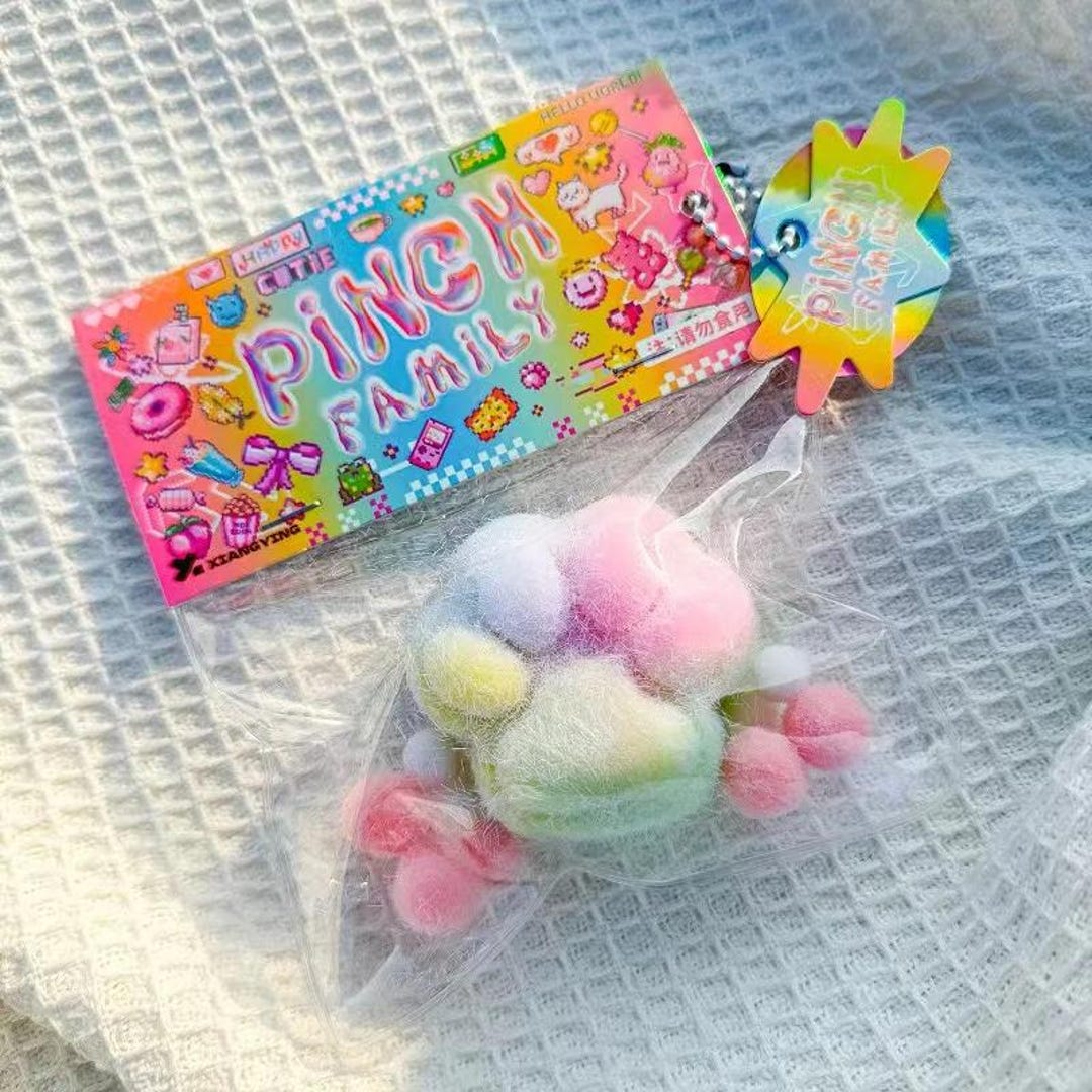 TPR Cat Paw Squishy Stress Relief Toy – Mini Kawaii Plush Cat Paw With ...