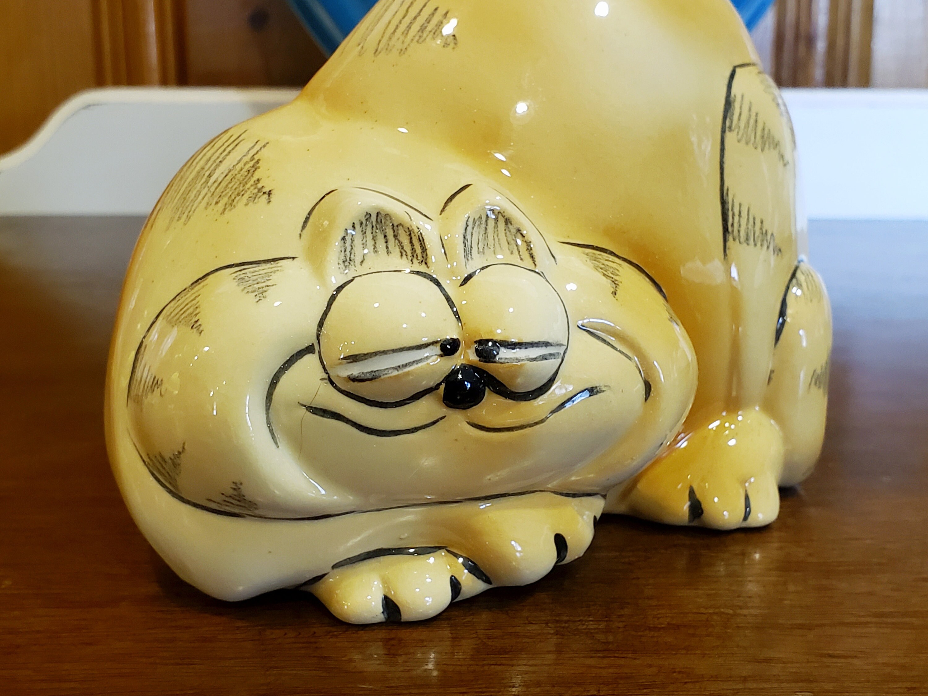 Vintage Ceramic Garfield the Cat Style Planter Flower Pot Figurine ...