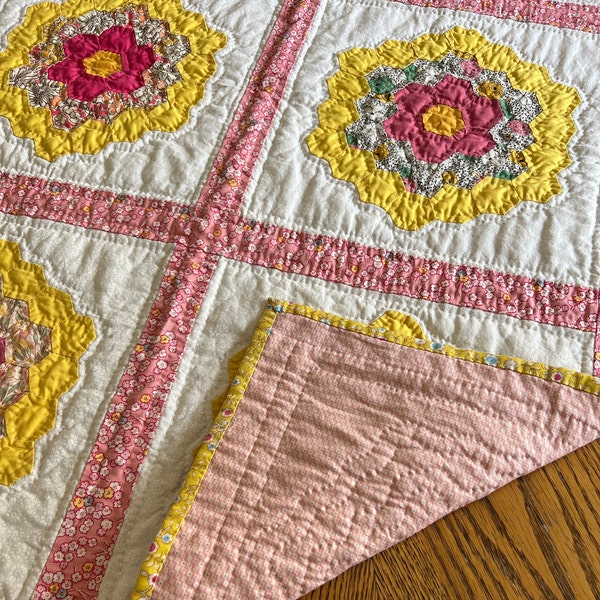 Flower Garden Quilt - Etsy