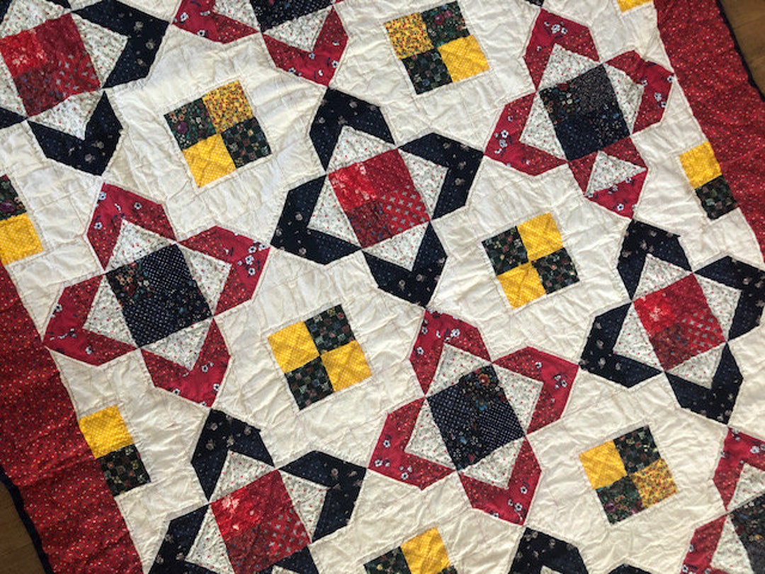 Calico Red and Navy Quilt - Etsy