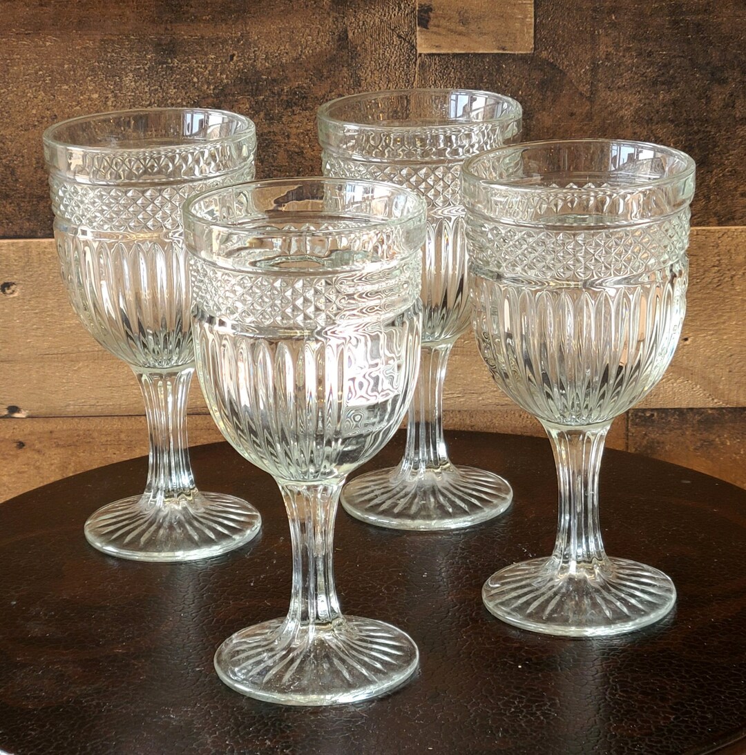 Set of Five Vintage Radiant Pattern Libbey Goblets. No Chips or Cracks Excellent Vintage ...