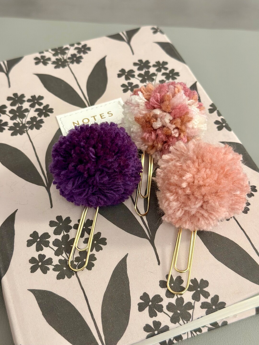 Pompom Paperclip Bookmark / Planner Clips / Mauve Trio - Etsy