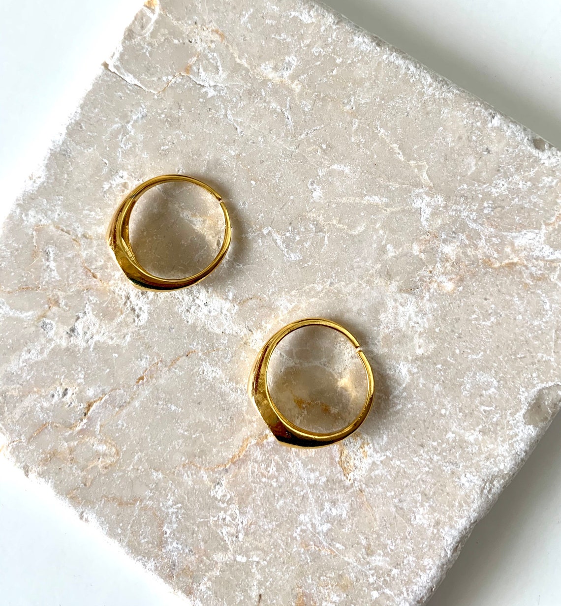 Saturn Stars Mini Signet Ring. Solar System Ring . Stars and - Etsy