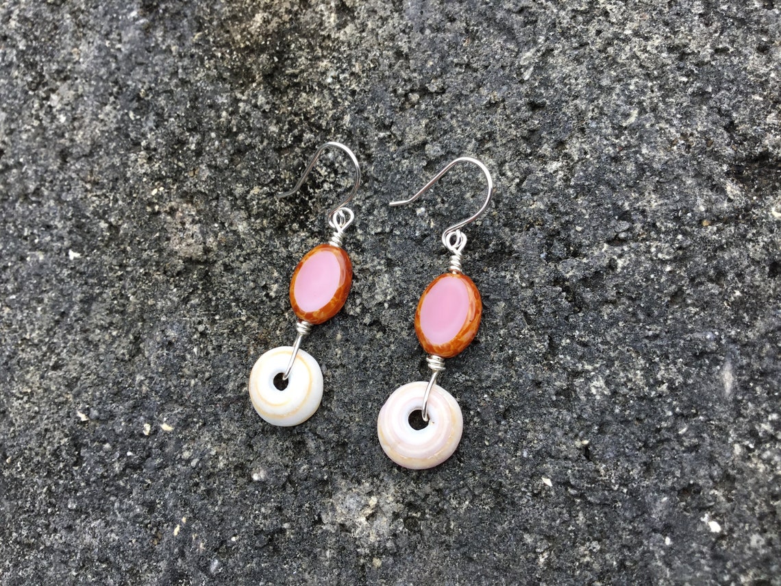 Hawaiian Puka Shell Coral Pink Picasso Czech Glass Bead - Etsy