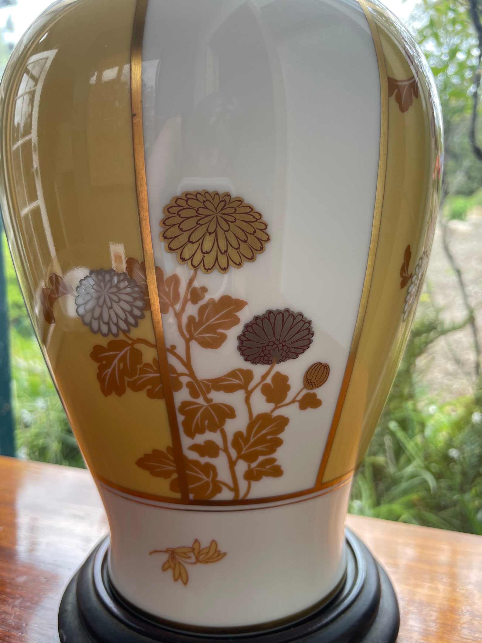 Vintage Yellow Vase Flower Design From Franklin Mint. Noritake Okura ...