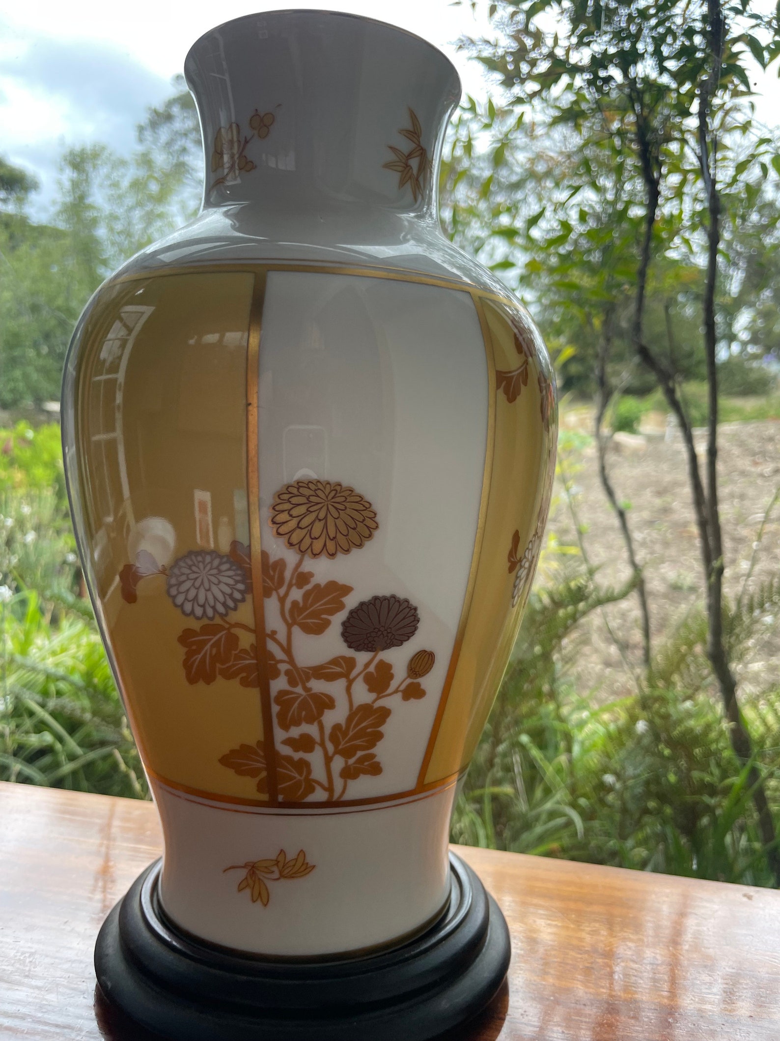 Vintage Yellow Vase Flower Design From Franklin Mint. Noritake Okura ...